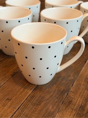kate spade | Dining | Kate Spade Larabee Dot Cream Stoneware Mugs Set ...